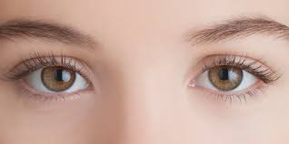 Yeux fatigués : Comment prendre soin de ses yeux ? - Cabinet de santé ...